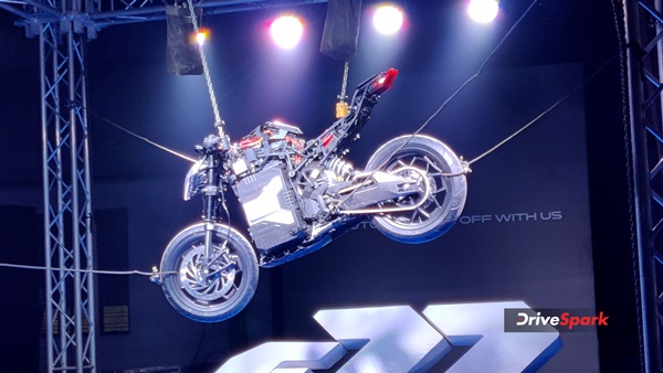 Ultraviolette F77 Electric Bike റേഞ്ച്, ബുക്കിംഗ്, ഡെലിവറി മറ്റ് ...